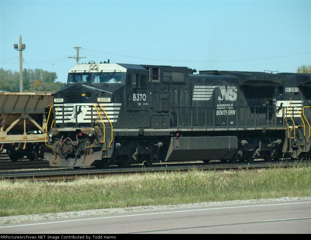 NS 8370